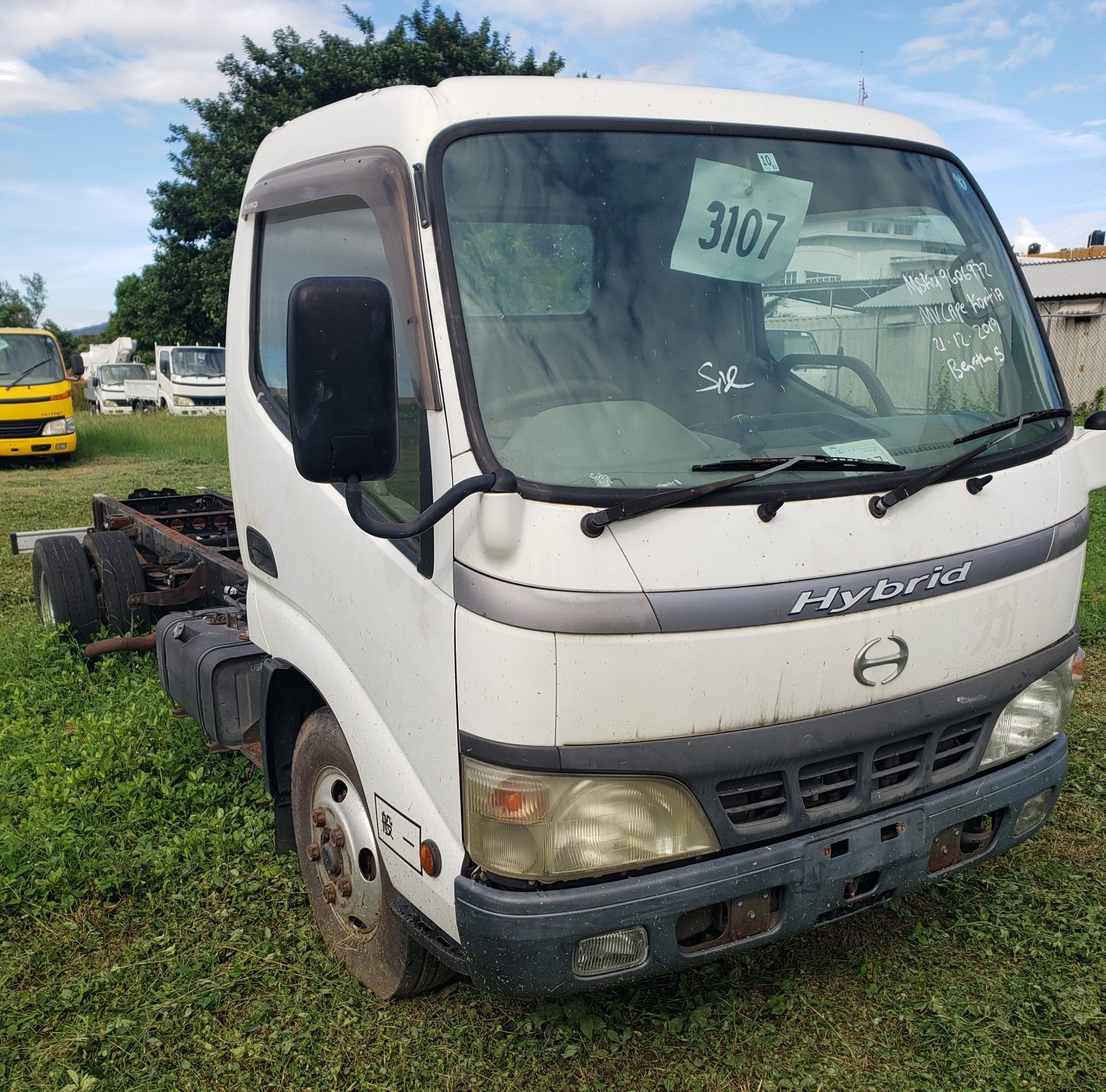 ID#3107 - 2006 Hino Dutro - Jamaica Auto Auction